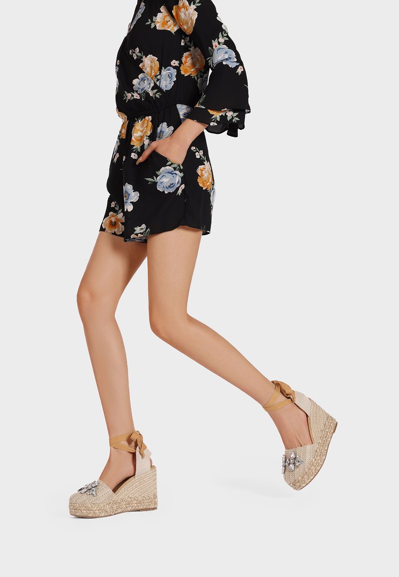 Queen Helena Hoge hakken - beige - Zalando.nl
