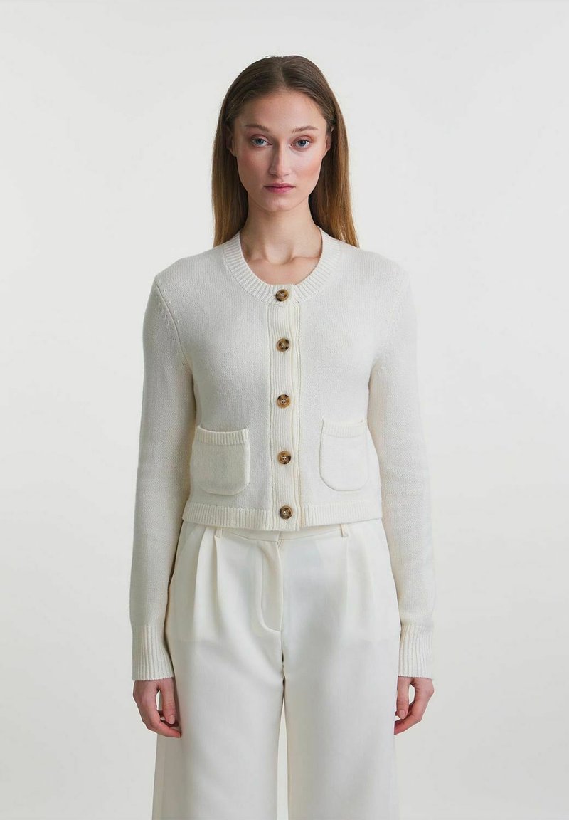 Wakakuu Icons ELSA - Kofta - creme/offwhite - Zalando.se