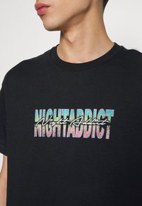 Night Addict GRAFFIT - Camiseta estampada - black/negro - Zalando.es