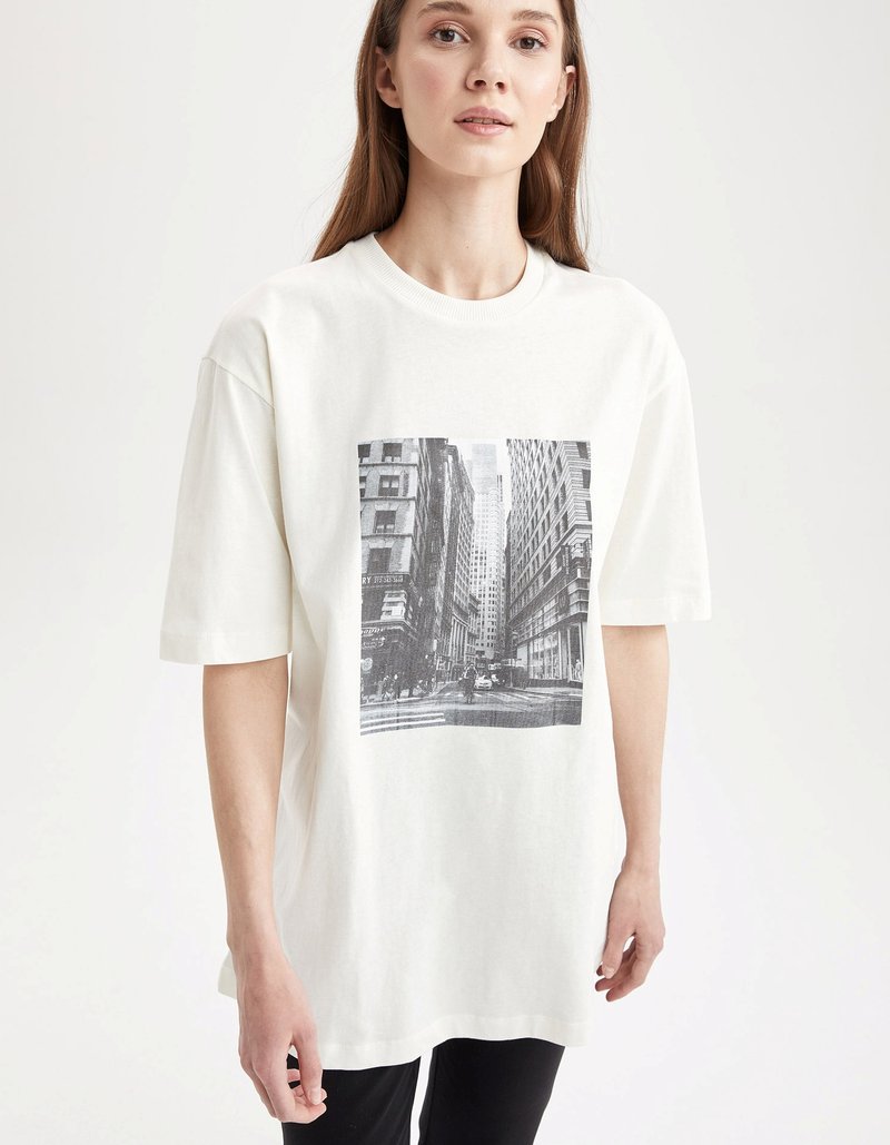 Defacto Relax Fit T Shirt Print Ecru Offwhite Zalando De