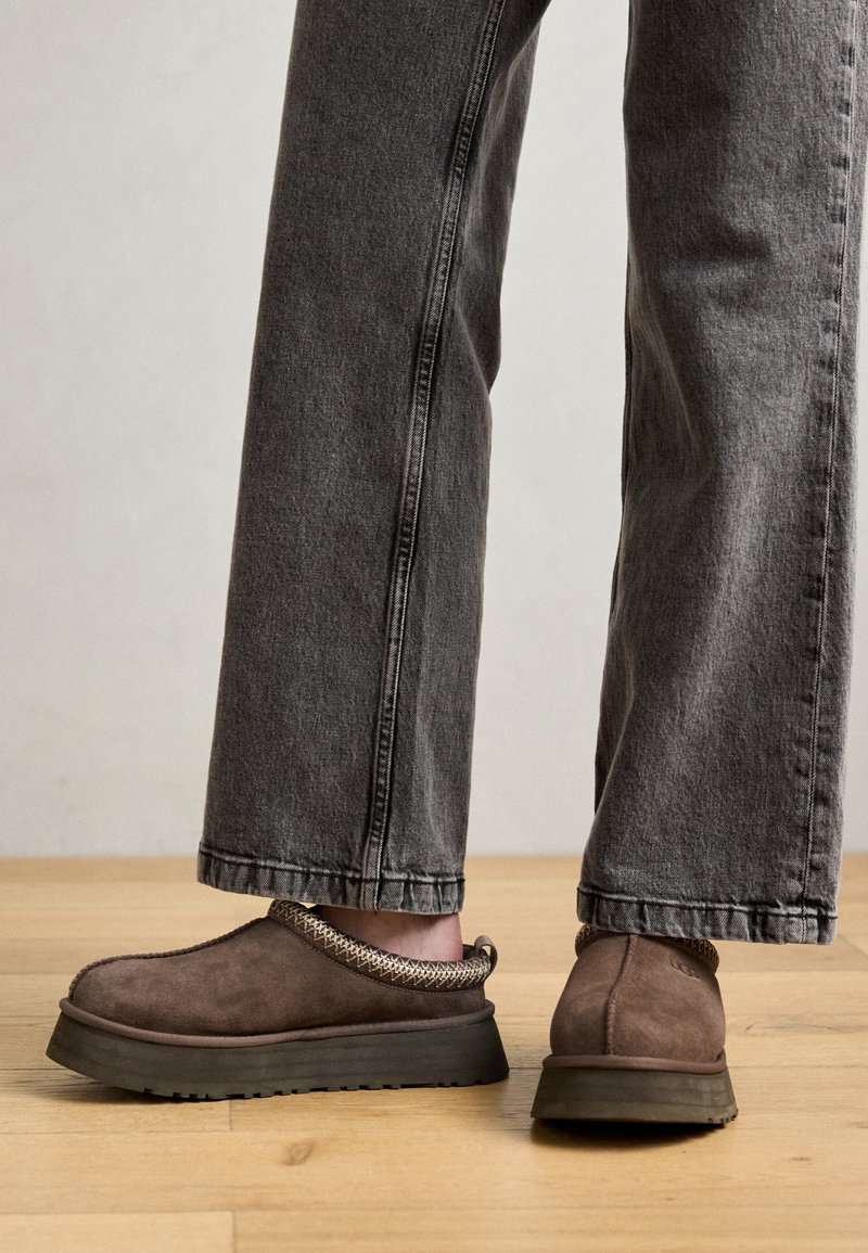UGG TAZZ - Chaussons - molasses/marron foncé - ZALANDO