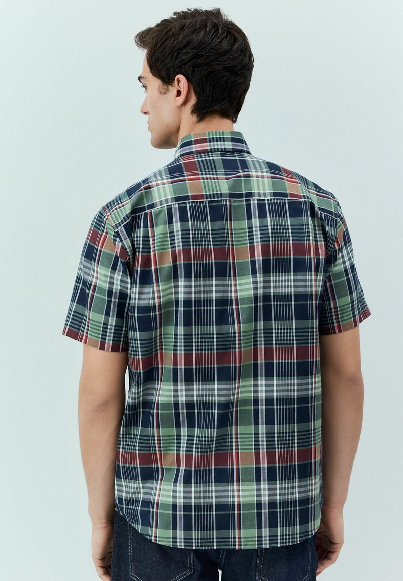 Next REGULAR FIT - Camisa - green navy madras check/verde - Zalando.es