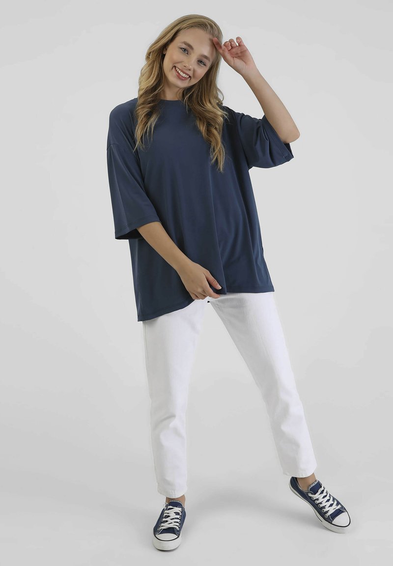 Modanisa BENIN - T-shirt à manches longues - light blue/bleu clair ...