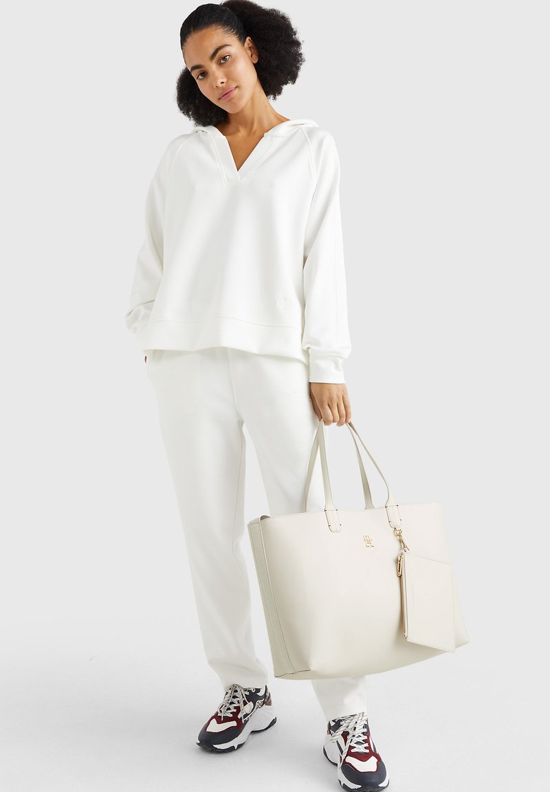 Tommy Hilfiger ICONIC TOMMY SOLID - Shopping Bag - feather white ...