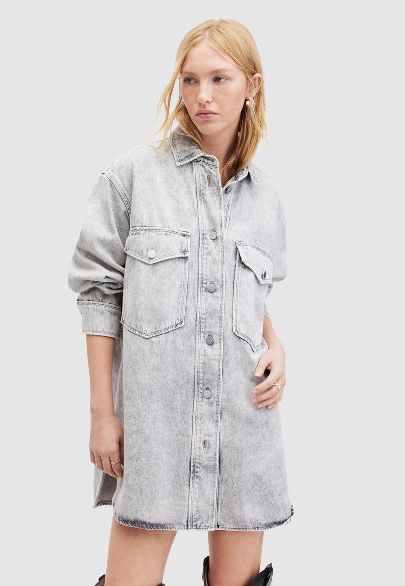 AllSaints SHACKET DRESS - Robe en jean - snow grey/gris - ZALANDO.FR
