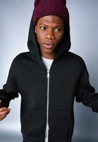 Bershka NEOPRENE-EFFECT - Tröja med dragkedja - black/svart - Zalando.se