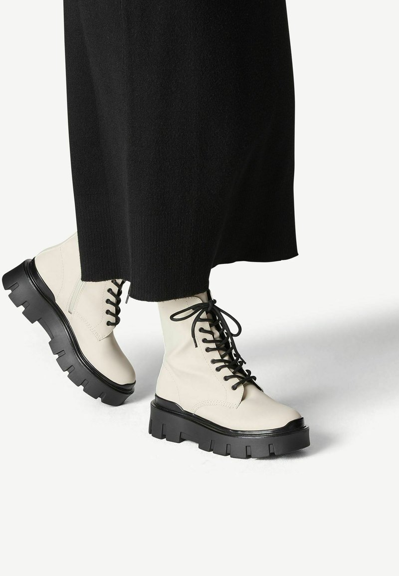 Tamaris Platform ankle boots - ivory/beige - Zalando