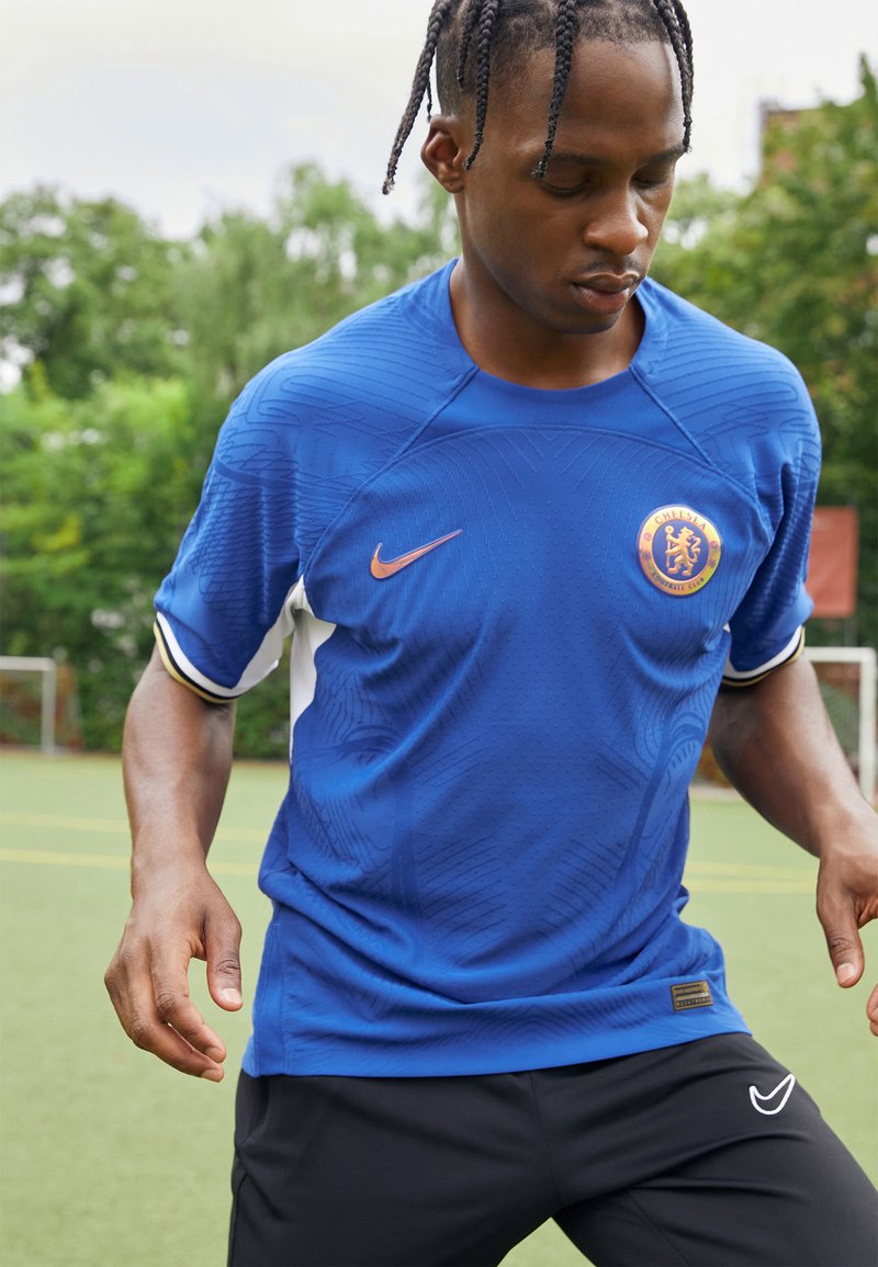 Nike Performance CHELSEA LONDON MATCH H - Club wear - rush blue/white ...