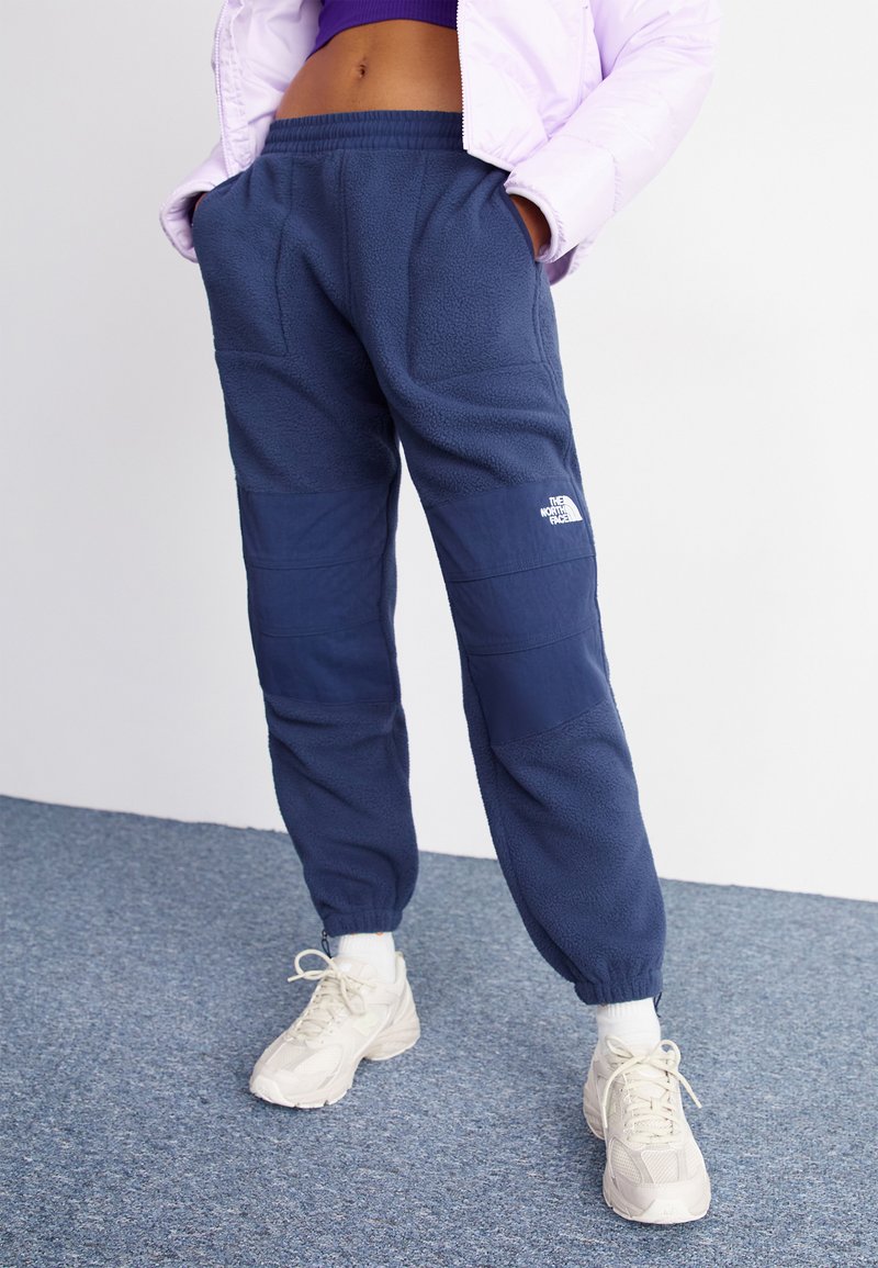 The North Face Denali Pant Jogginghose Summit Navy Dunkelblau