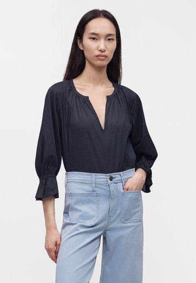 FRAME PALAZZO HARBOR POCKET - Wide leg - sky blue/světlemodrý denim ...