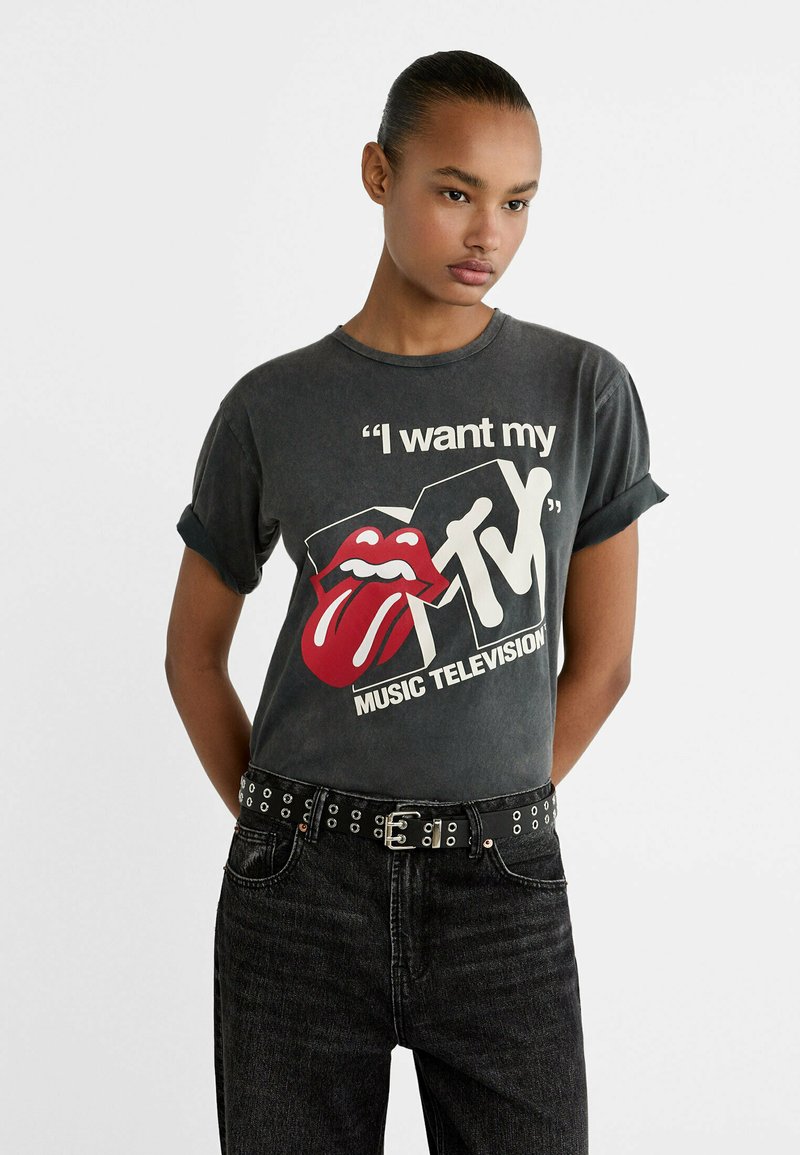 Stradivarius GUNS N ROSES - T-Shirt print - dark grey/dunkelgrau ...