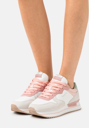 Bullboxer 263006F5S_PINKXX - Sneakers laag - white/wit - Zalando.nl