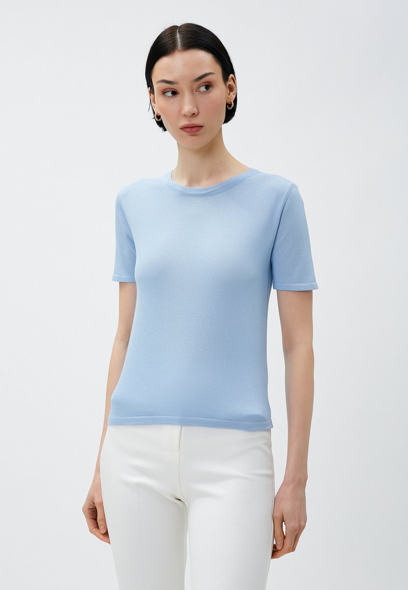 Koton SHORT SLEEVE TRICOT CREW NECK - T-Shirt basic - blue/blau ...