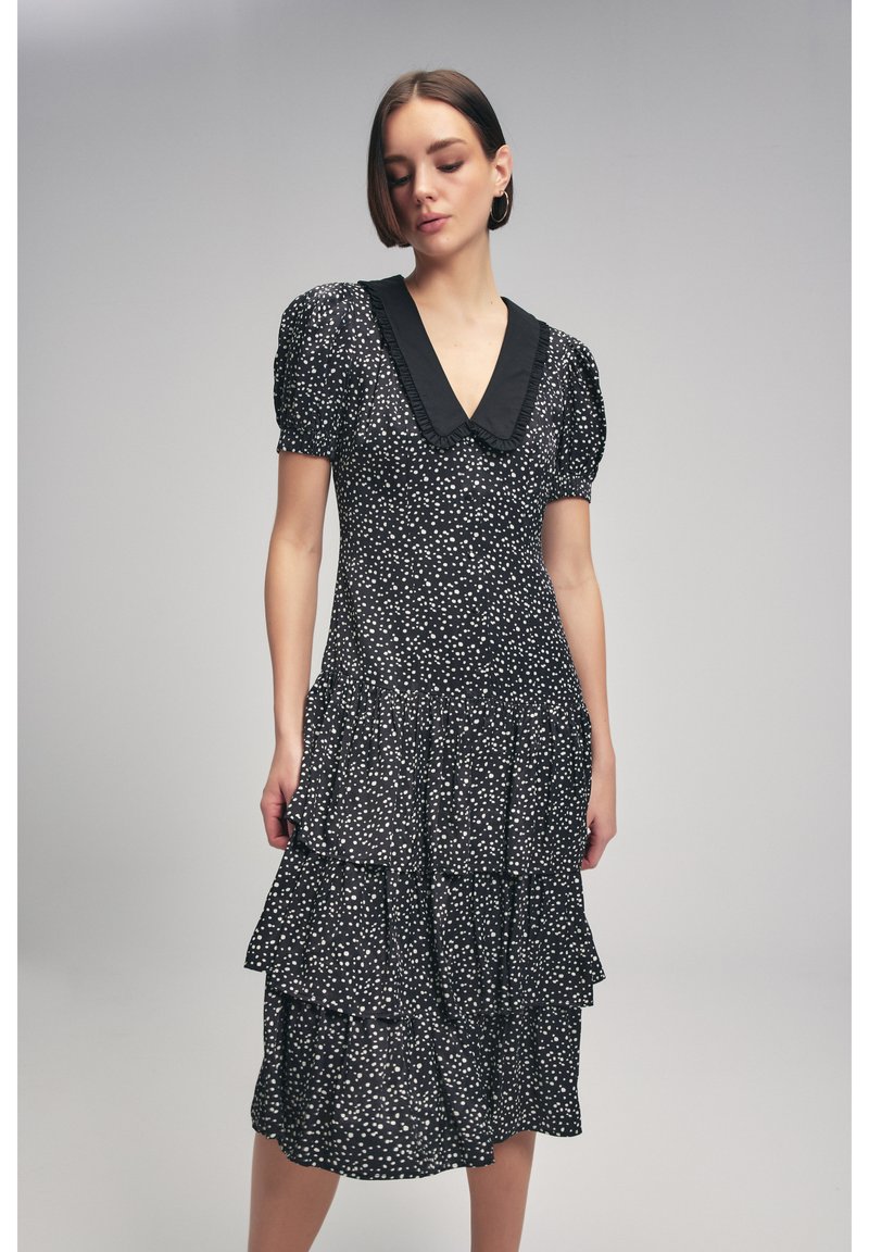 adL WITH EMBROIDERED NECK - Day dress - dotted black/black - Zalando