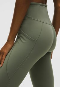 lululemon FAST AND FREE HIGH-RISE POCKETS - Leggings - willow leaf ...