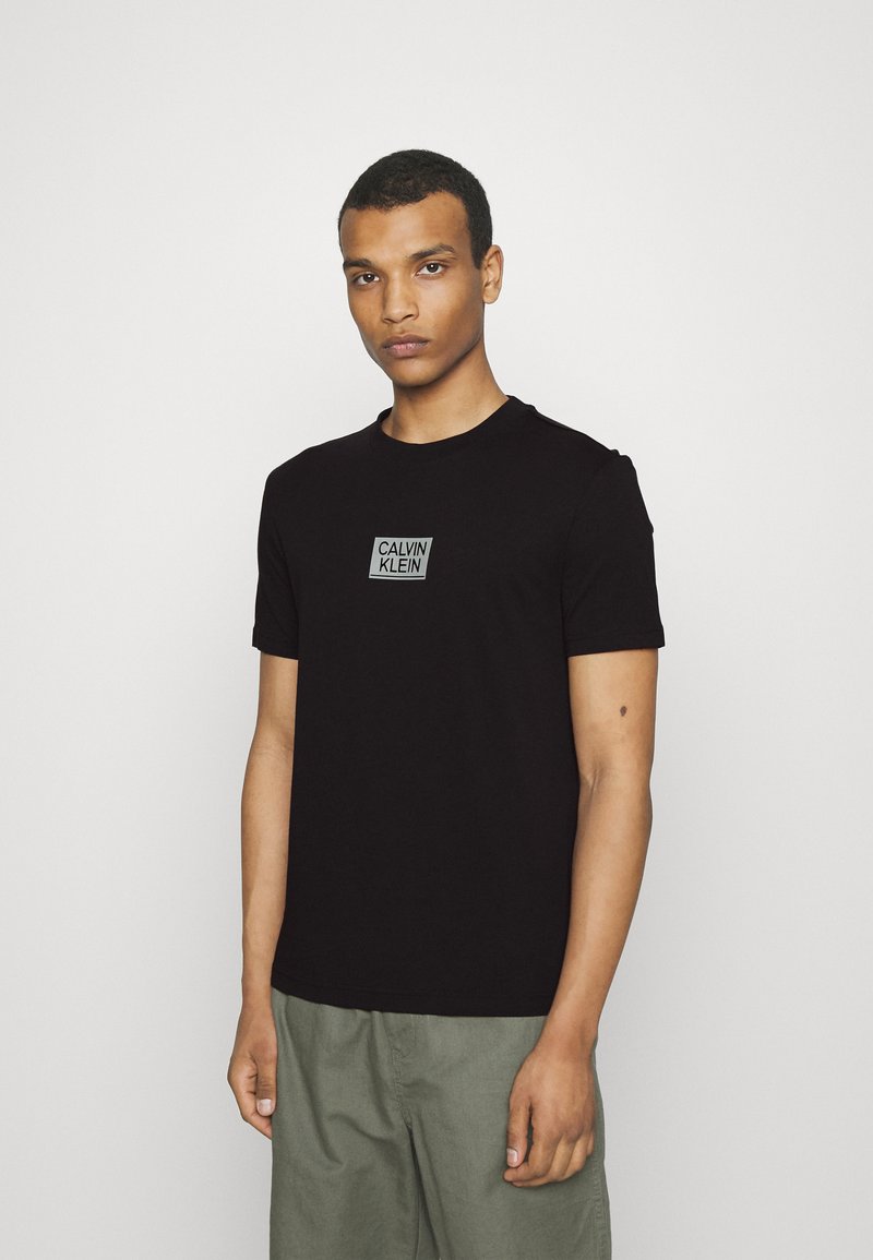 Calvin Klein GLOSS STENCIL LOGO - T-shirt con stampa - black/nero - Zalando.it