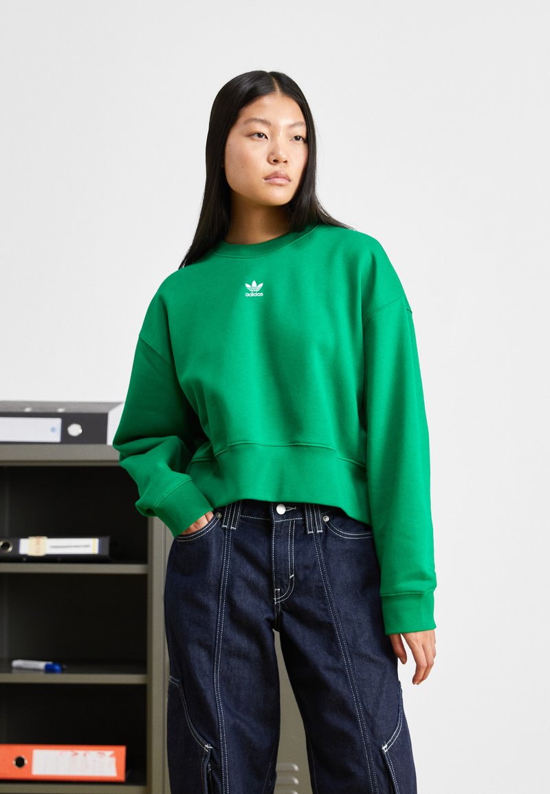 adidas Originals ADICOLOR ESSENTIALS CREW - Sweater - green/groen ...