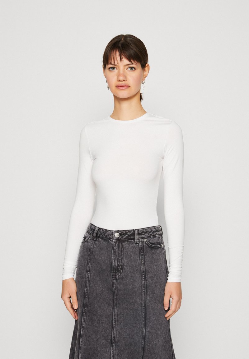 Weekday SLIM LONG SLEEVE - Langarmshirt - white/weiß - Zalando.de