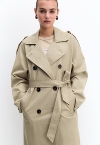 PULL&BEAR BASIC - Trenchcoat - beige - Zalando.de