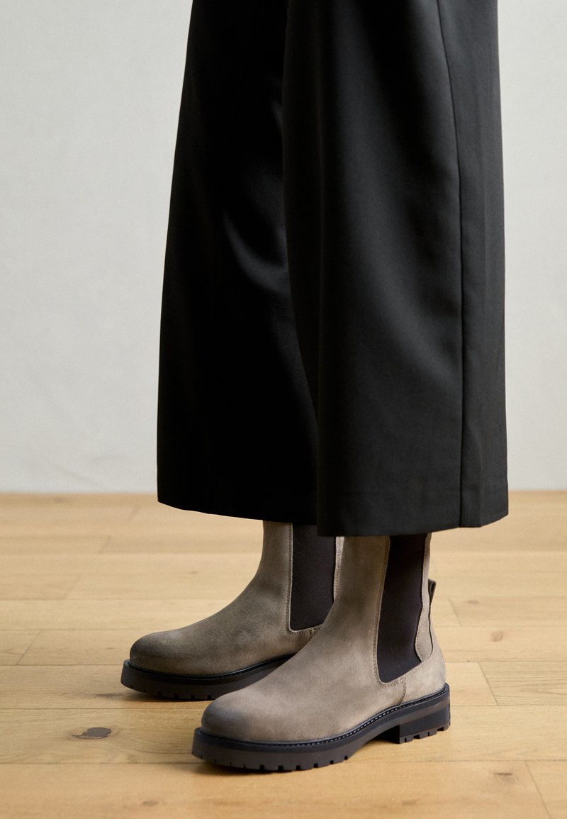 Pavement KATELYN - Platform ankle boots - khaki - Zalando.co.uk