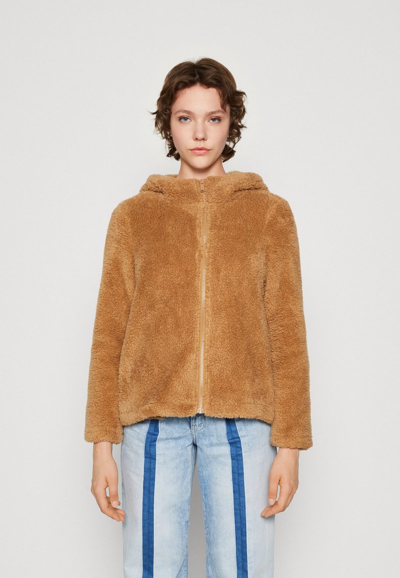 Vero Moda VMFILLYHOODIE SHORT TEDDY JACKET - Summer jacket - tigers eye ...