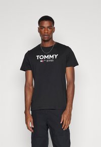 Tommy Jeans SLIM ESSENTIAL TEE - T-Shirt print - black/schwarz - Zalando.de