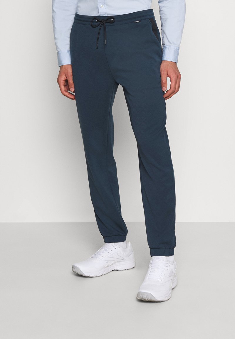 Calvin Klein Comfort Logo Tape Pant Jogginghose Navy Dunkelblau