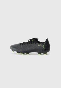 Puma FUTURE 8 PLAY - Stoplis futballcipő - black/fizzy light/green ...