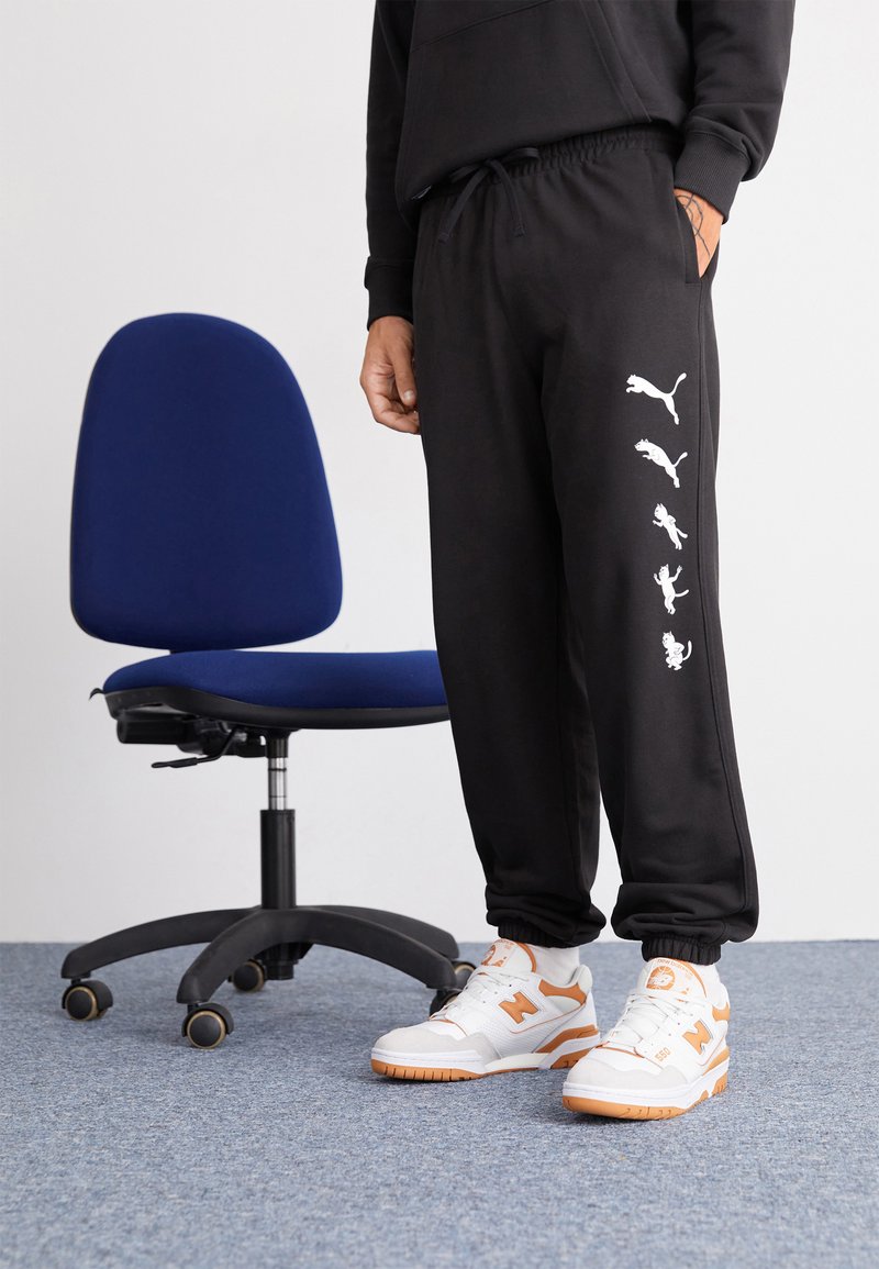 Puma RIPNDIP - Jogginghose - black/schwarz - Zalando.de