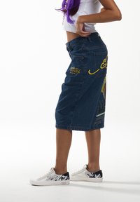 Ed Hardy BORN WILD - Jeans Shorts - indigo/blue denim - Zalando.de