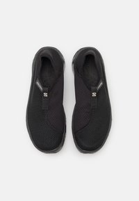 Salomon RX MOC 3.0 UNISEX - Slipper - black/olive night/sulphur spring ...