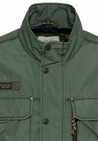 camel active Leichte Jacke - leaf green/dunkelgrün - Zalando.at