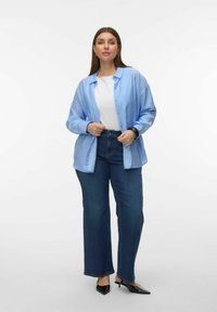 Vero Moda Curve VMCKAJA - Button-down blouse - vista blue/blue - Zalando