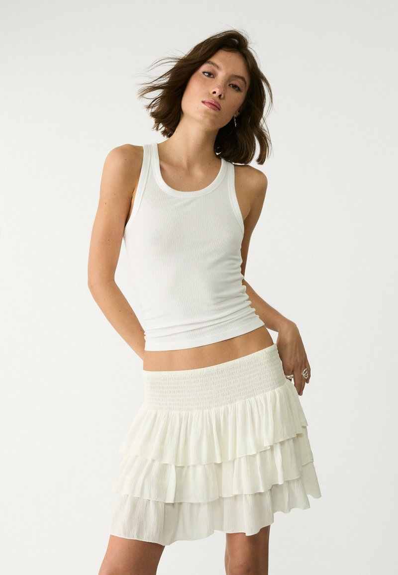 Stradivarius RUFFLED - Mini skirts - beige - Zalando.dk