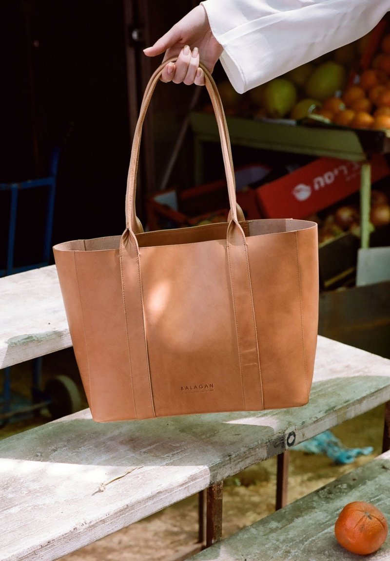 BALAGAN SAL HORIZONTAL - Shopper - natural/camel - Zalando.be