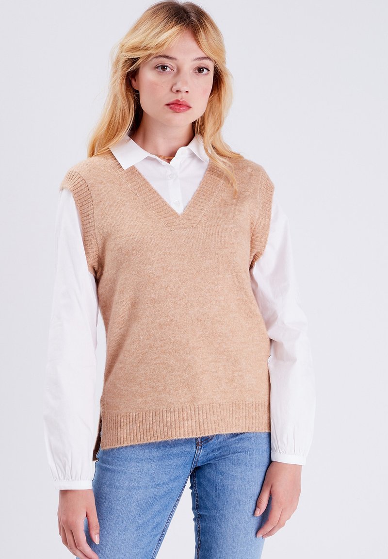 Cache Cache MIT 2-IN-1-EFFEKTGERADER SCHNI - Jersey de punto - creme ...