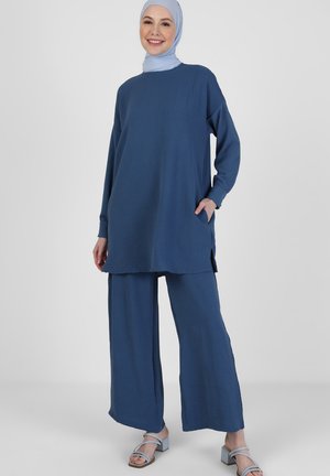 Modanisa REFKA SET - Stoffhose - dark blue/dunkelblau - Zalando.de