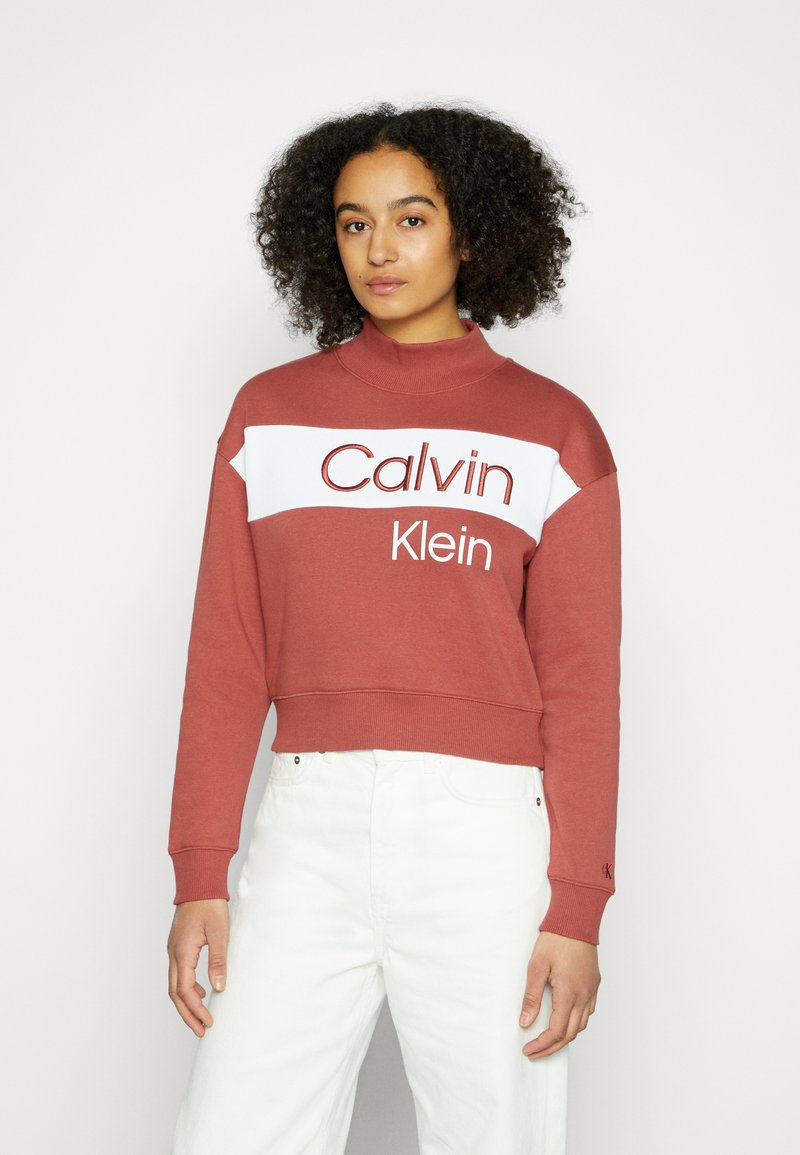 Calvin Klein Jeans Mock Neck Sweatshirt Terracotta Tile Brun