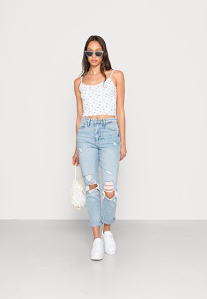 Hollister Co. BARE RUCHED BUST CUPS CHAIN - Top - bright white/bianco ...