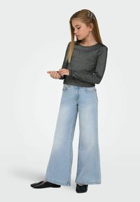 ONLY GIRLS MIT WEITEM KOGCALIFORNIA MITTLERE TAILLE FLARED - Straight ...