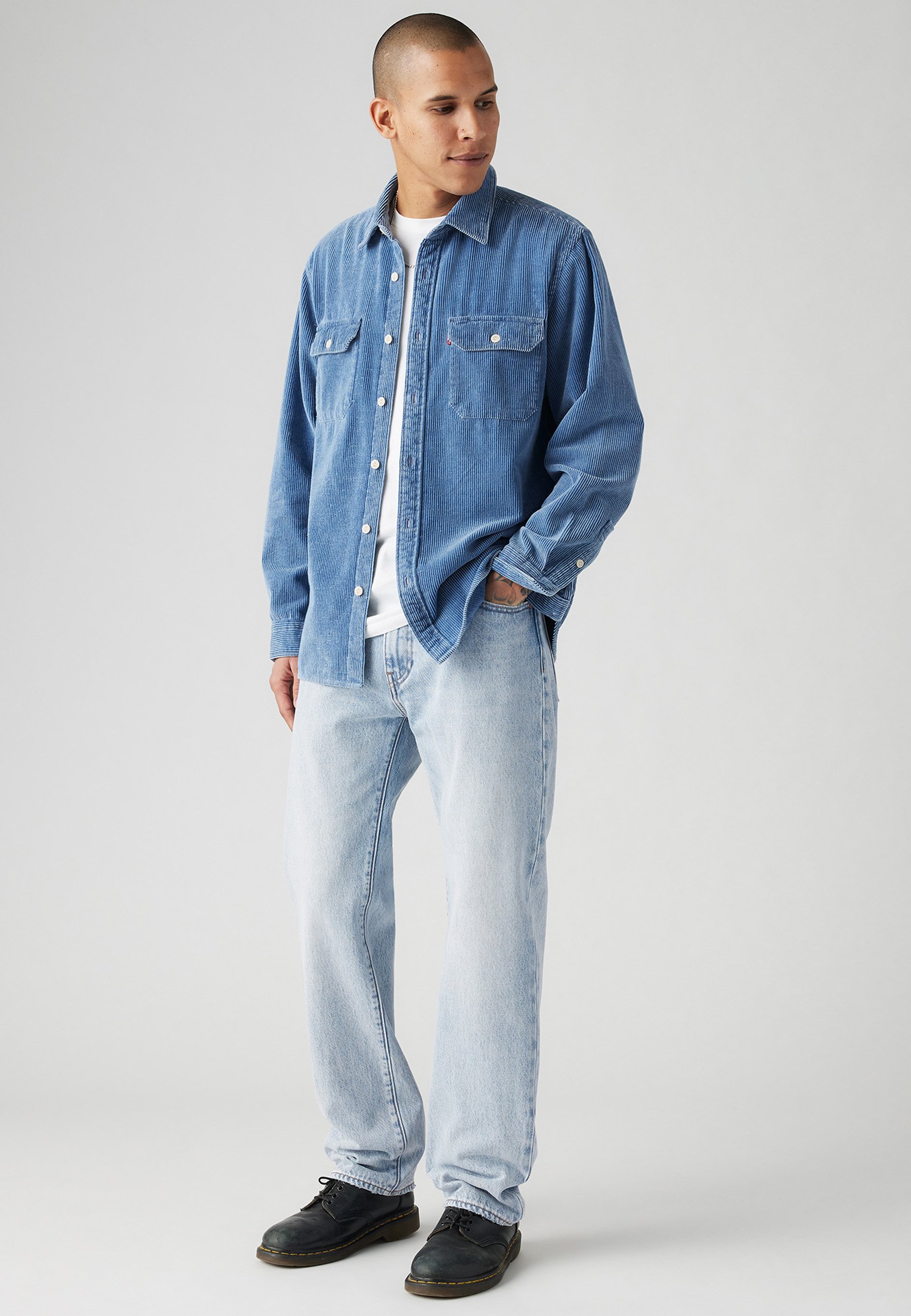 Levi s 555 RELAXED STRAIGHT Trousers baby blue essentials light blue denim Zalando
