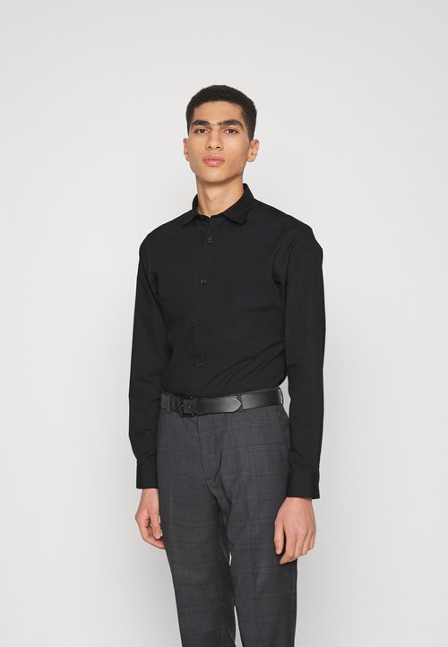 Buy clothing online | Trendy fashion for everyone | at ZALANDO