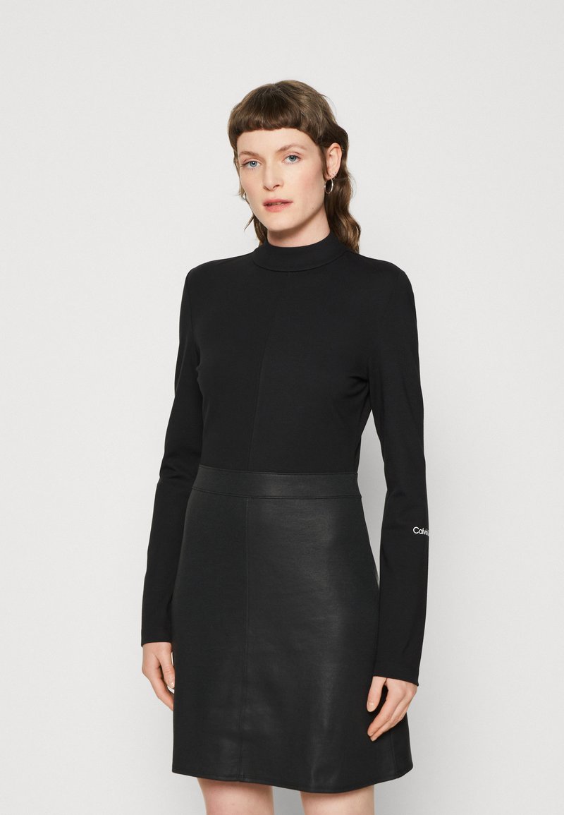 Calvin Klein Jeans A LINE DRESS - Vardagsklänning - black/svart ...