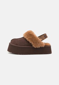UGG FUNKETTE - Pantolette hoch - burnt cedar/dunkelbraun - Zalando.at