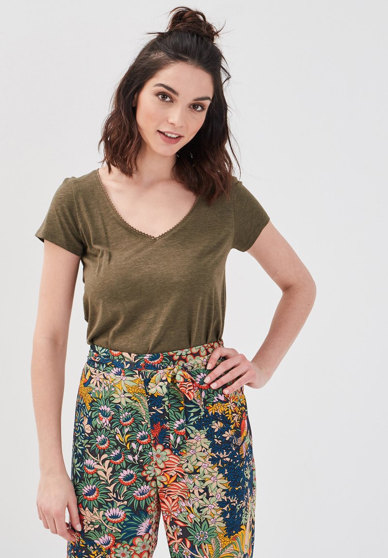 Cache Cache Camiseta básica - vert kaki/caqui - Zalando.es