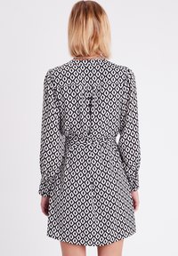 Cache Cache MIT GÜRTEL - Freizeitkleid - noir/schwarz - Zalando.de