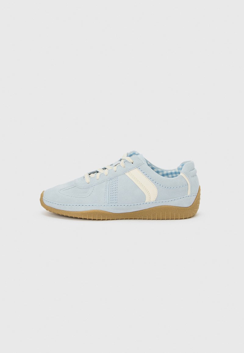 Clarks MERIDOR - Zapatillas - light blue/azul claro - Zalando.es