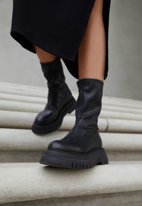 Pavement HALSEY - Classic ankle boots - black - Zalando