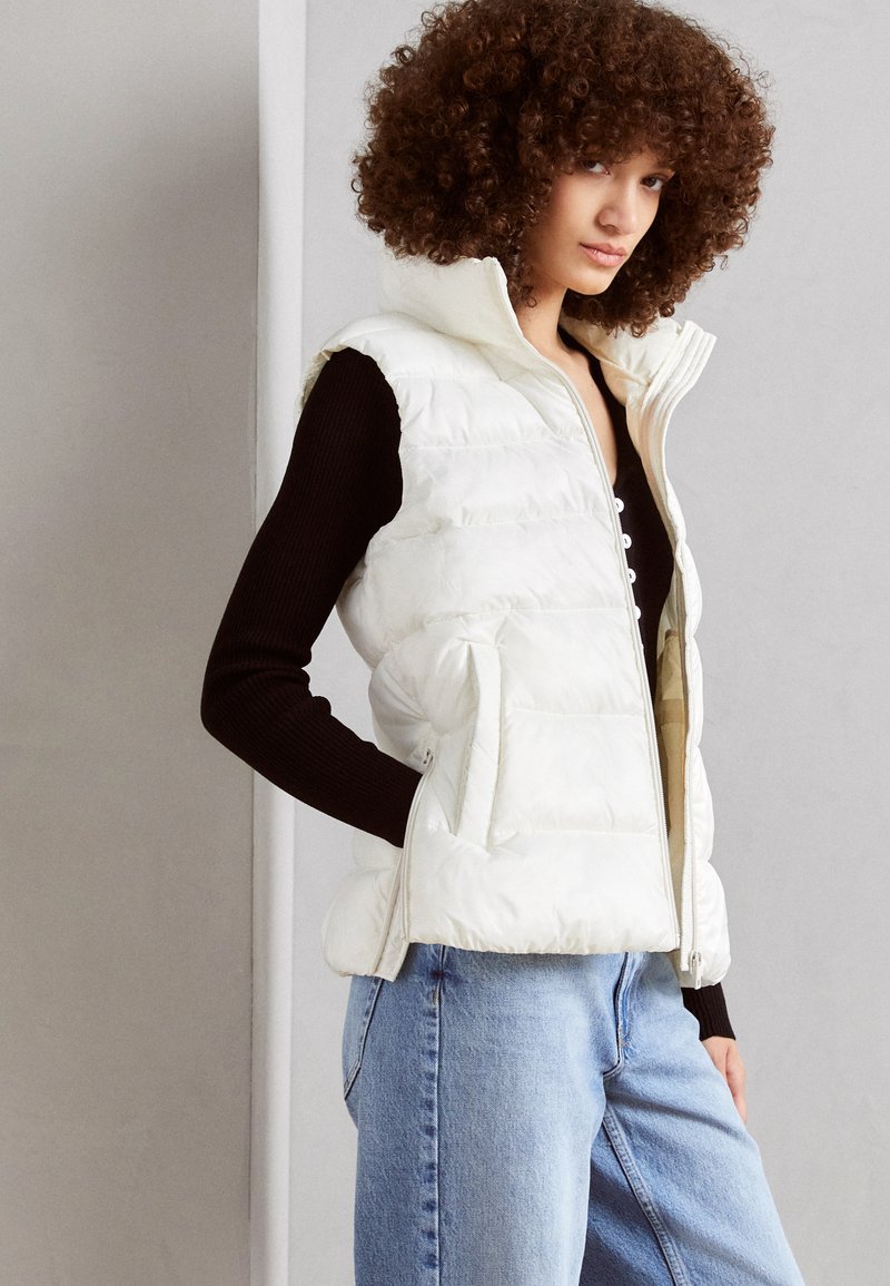 Esprit ULTRALTLONG - Veste sans manches - ice/écru - ZALANDO.FR