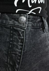 Angel of Style PAULA 5-POCKET MOONWASHED - Straight leg jeans - black ...